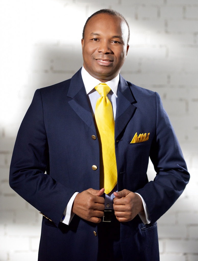 Sunday Adelaja biography